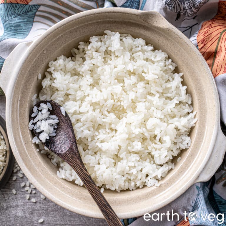 How to Cook Rice on the Stove (4 Steps) - Earth to Veg